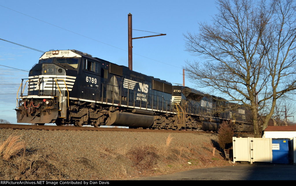 NS SD60M 6789 leads 17G